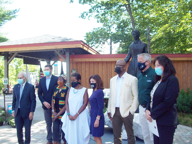 New Sojourner Truth Monument Unveiled - Hudson Valley Press