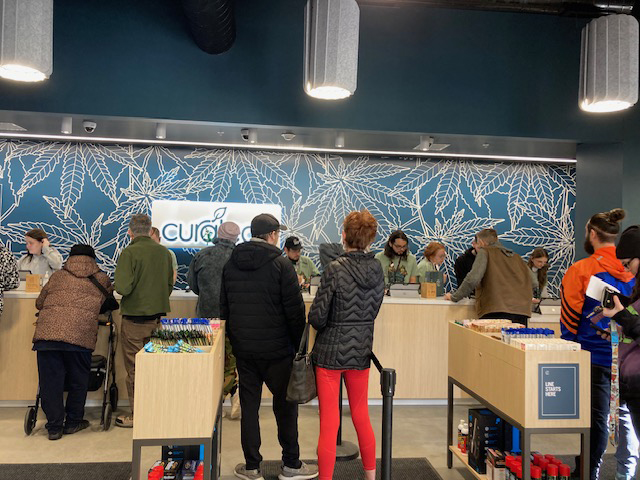 Curaleaf Holds Grand Opening Ribbon Cutting Ceremony - Hudson Valley Press